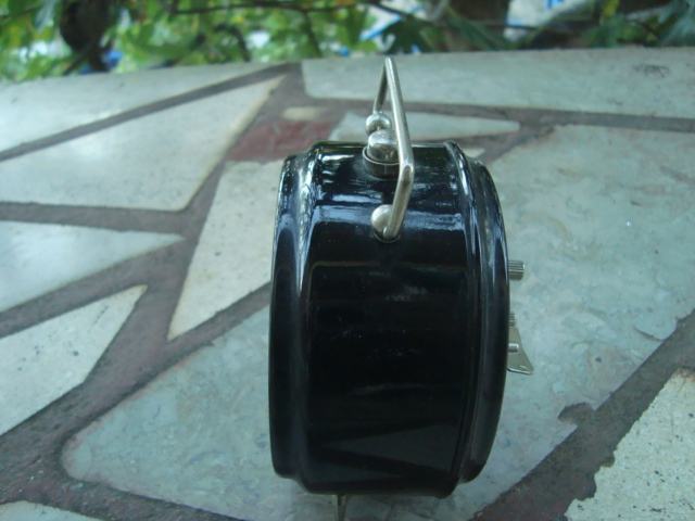 Budilica Insa