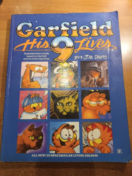 GARFIELD ,His 9 lives
