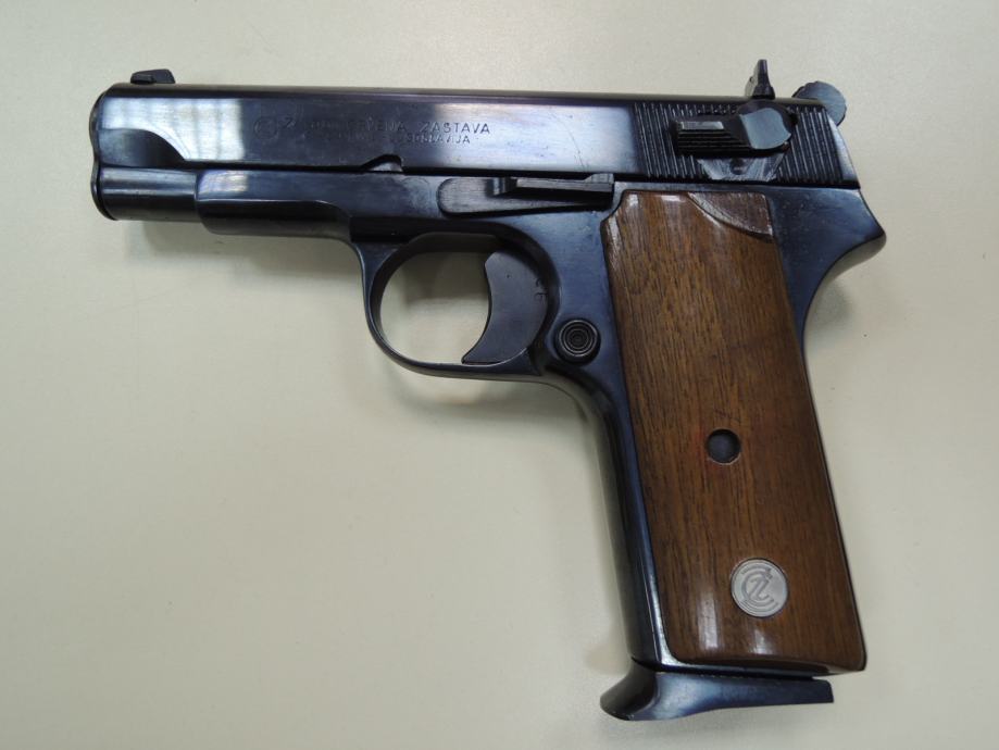 LOVAČKI PIŠTOLJ C.Z M88