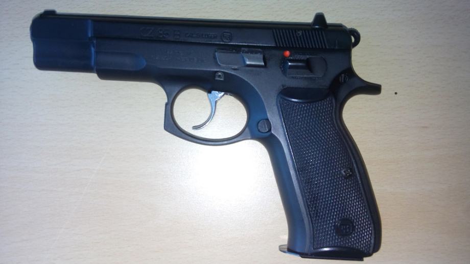 Pištolj 9 mm CZ, ČZ M 85 B