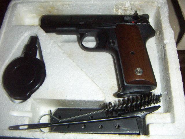 PIŠTOLJ CZ ,MODEL 88,