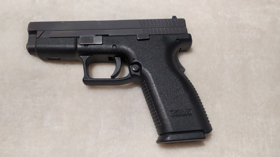 Pištolj HS 2000