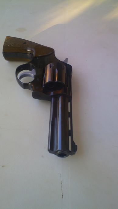 Revolver CZ 357