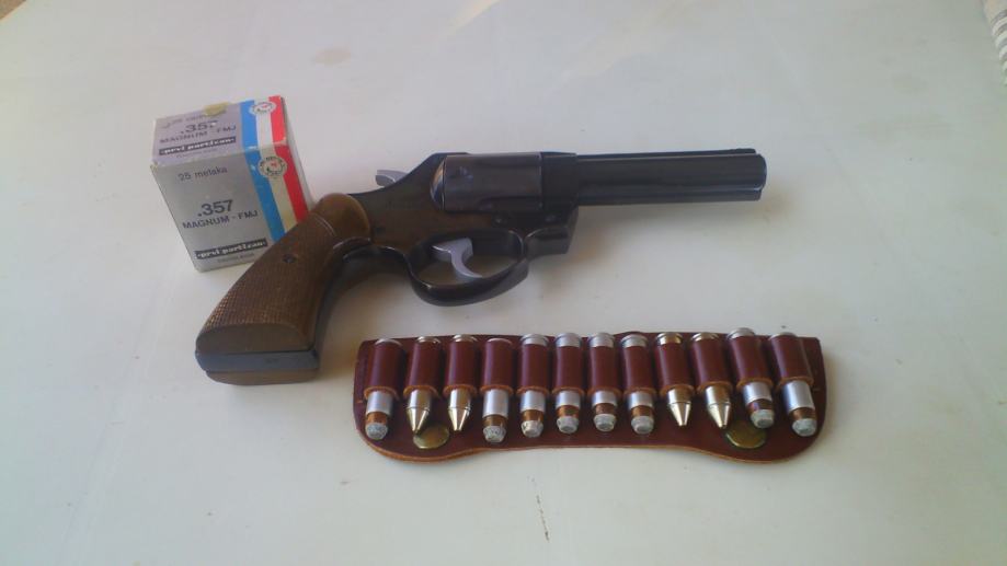 Revolver CZ 357