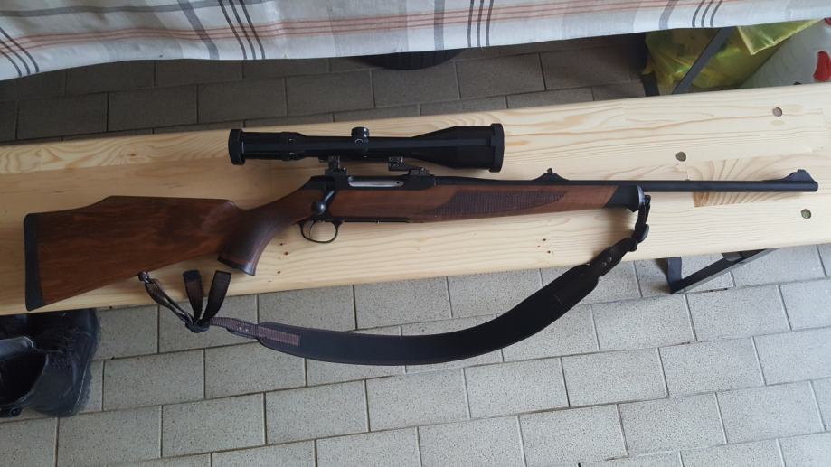 Sauer 202 Classic-e 30-06 + optika Schmidt und Dender 2,5-10x56