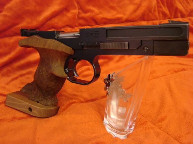 SPORTSKI PIŠTOLJ FAS mod.SP 607 .22 LR za disc. STANDARD