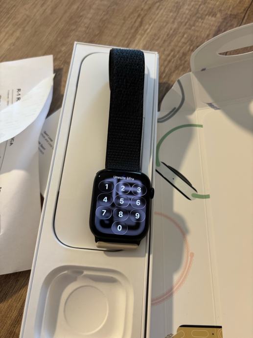 Apple watch S9 45mm.