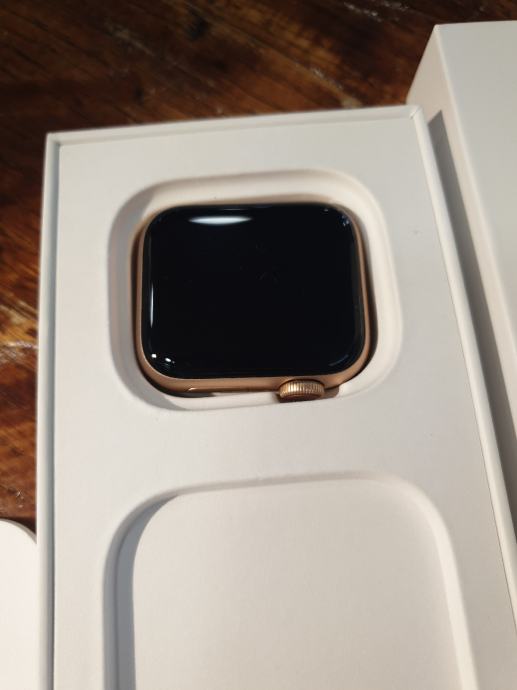 Apple watch SE 40mm Gold Alu Maize