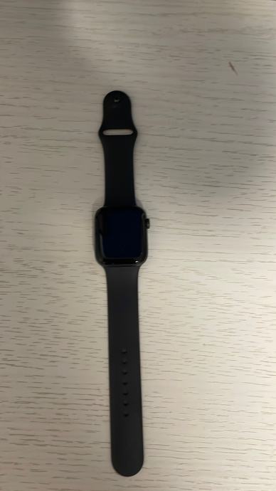 Apple watch seria 3 - crni sat