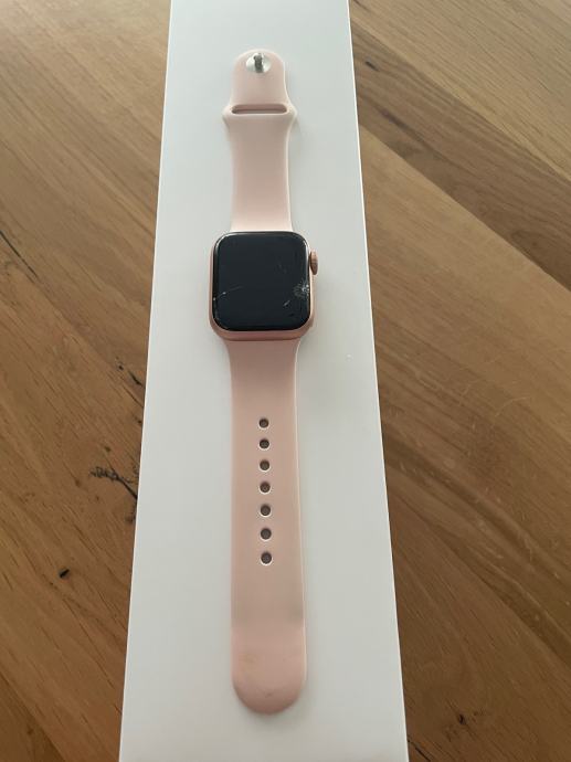 Apple Watch SERIES 6 Gold Aluminium case Pink sand sport 40mm