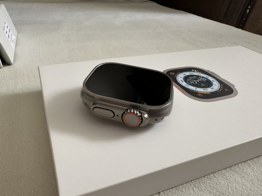 Apple Watch Ultra 1