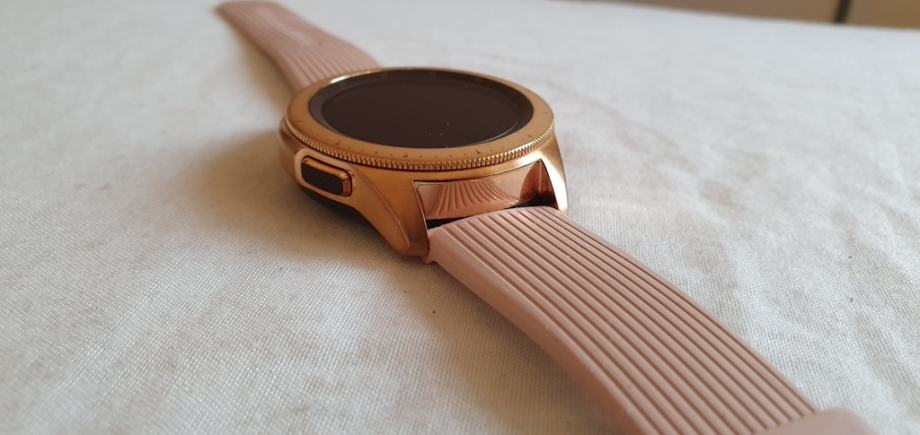 Samsung R810 Galaxy Watch 42mm Rose Gold Smart watch