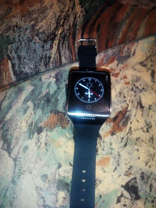 Smart watch Q18