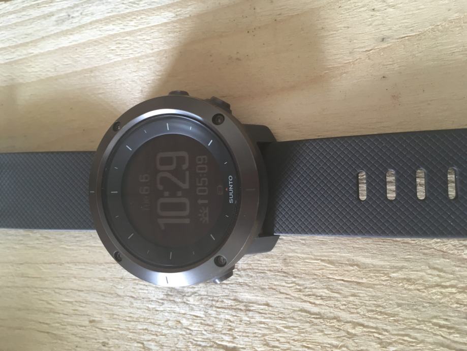 Suunto Traverse Graphite hitno