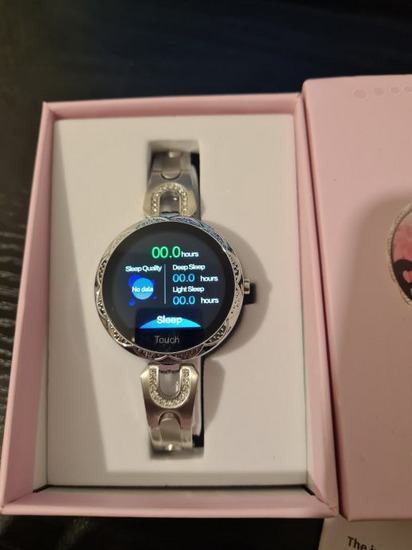 NOVI ženski smart watch, pametna narukvica, srebrne boje