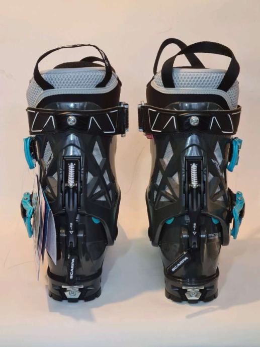 Turno pancerice Scarpa Gea 235