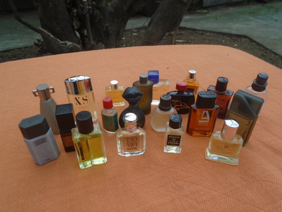 Mini parfemi 20 komada