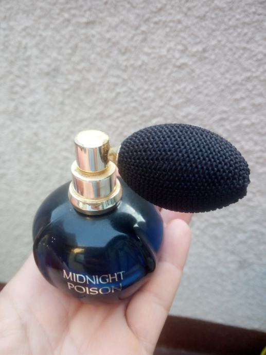 Parfemska boca Dior Midnight Poison