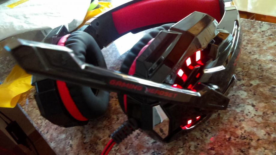 Gaming slusalice headset USB 7.1 za PC , PS4 , XBOX One ...