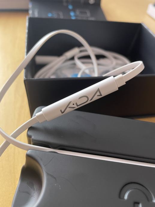 Logitech G333 KDA earbud in-ear slusalice USB-C , 3.5 mm