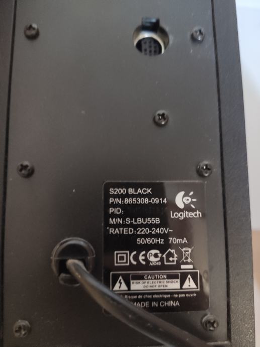 Logitech zvučnici 2.1 S200 black