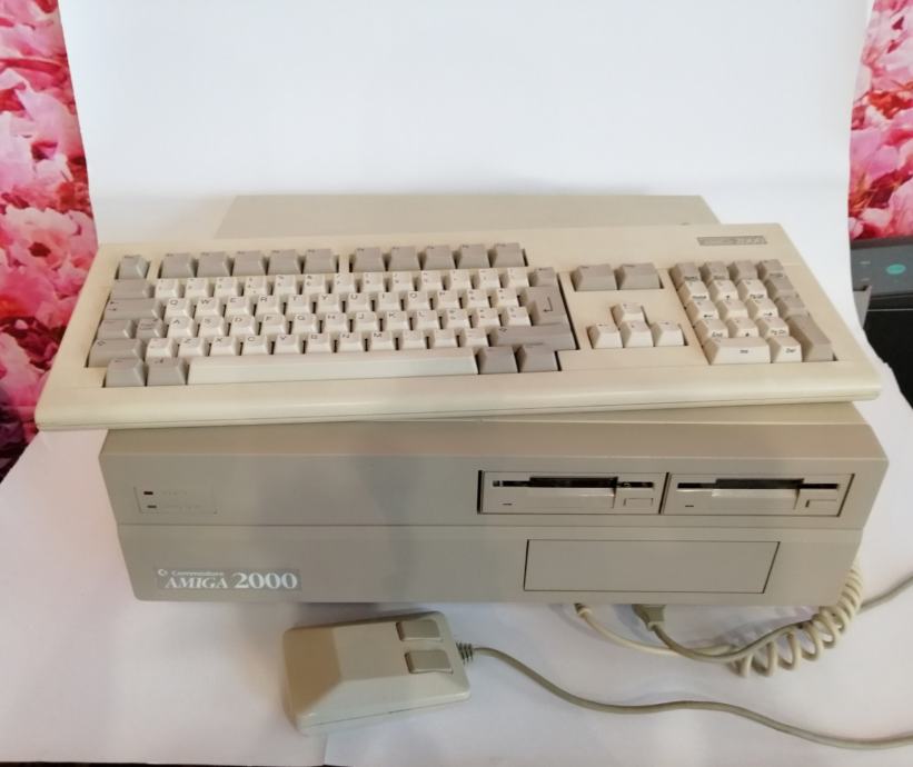 Commodore AMIGA 2000