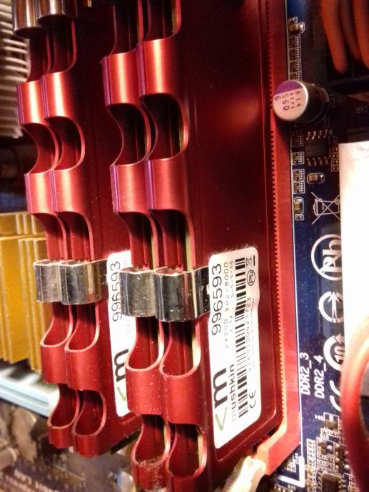 Dijelovi Core 2 quad 8gb ram