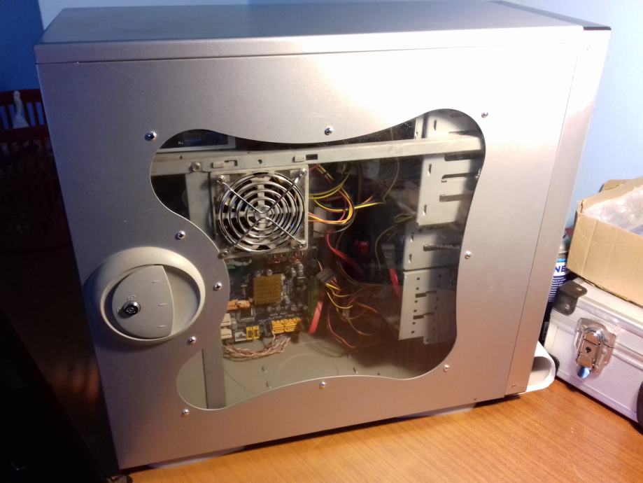 Dijelovi Core 2 quad 8gb ram