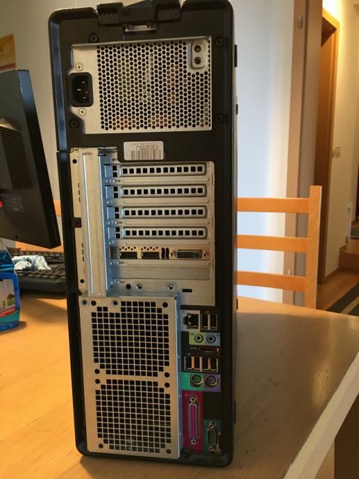 Dell Workstation T3500, Xeon, 4Gb RAM, 300GB HDD, Nvidia Quadro FX580
