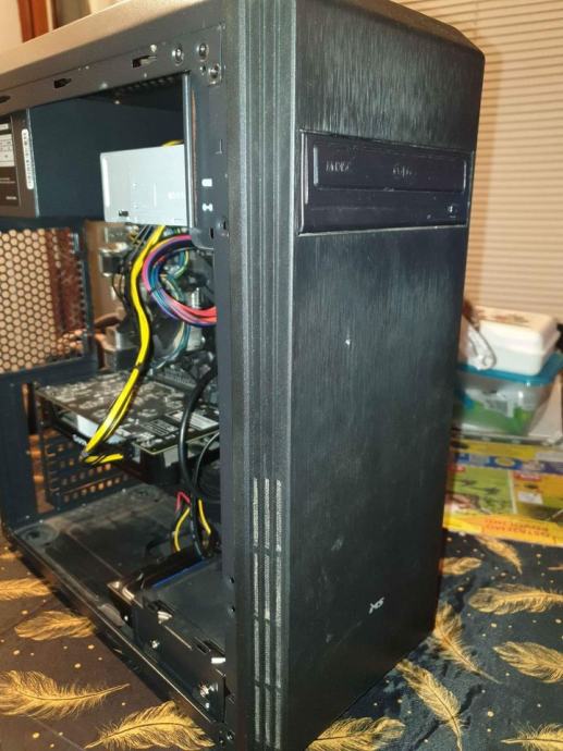 Gaming(esport) pc(!!KOMP NEMA RAM!!)