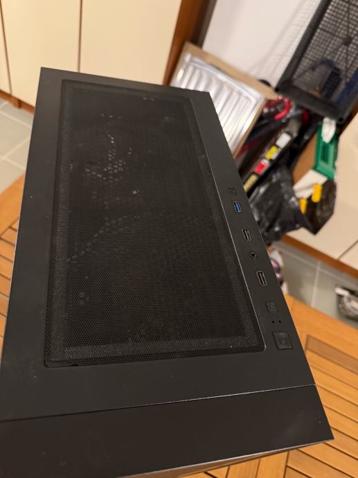 Gaming PC 1440p + Flashfire Suzuka volan