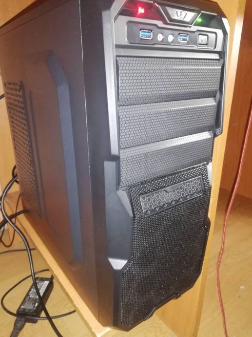 GAMING PC AMD SIX-CORE LOW BUDGET, s garancijom