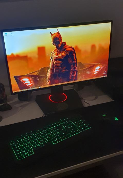 Gaming PC + ASUS ROG SWIFT PG278Q WQHD Gaming Monitor +Mis/Tipkovnica