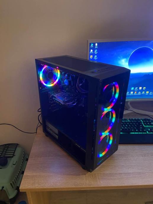 Gaming PC i5 7500 Rx 580 8Gb Ram DDR4 RGB
