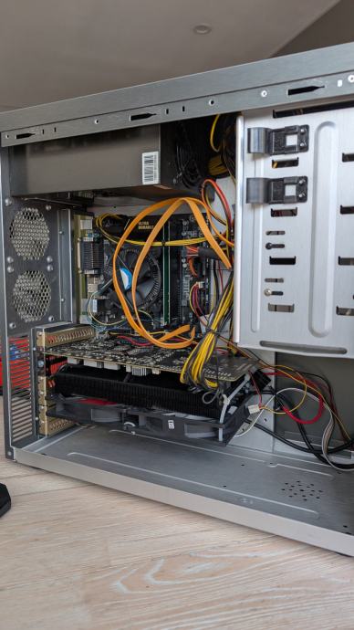 Gaming PC - Intel 3.3Mhz, Vega 56 8Gb, 16GB RAM, 1650W PSU