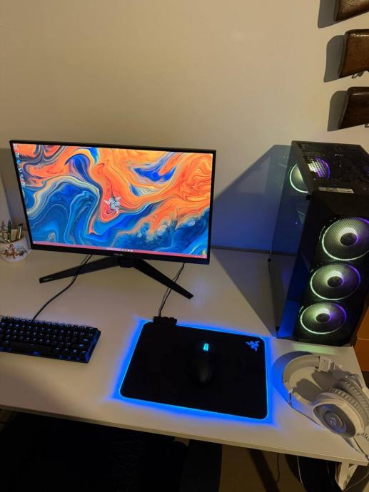 Gaming PC i7, RTX 3060, 16GB i sva ostala periferija