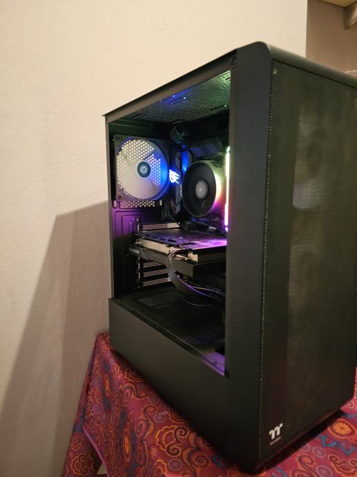 GAMING PC RYZEN 5 5600/ RX 6600XT