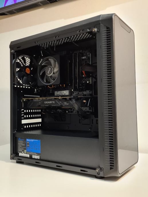 Gaming PC; Ryzen 7 3700x / 16GB DDR4 / GTX 1070 8GB / M.2 SSD