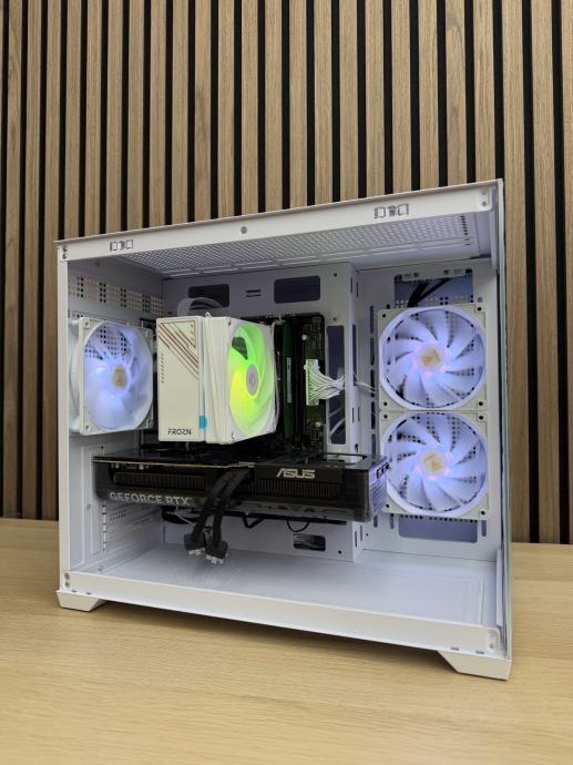NOVO! Gaming PC (Ryzen 7 7800x3d & RTX 5070)