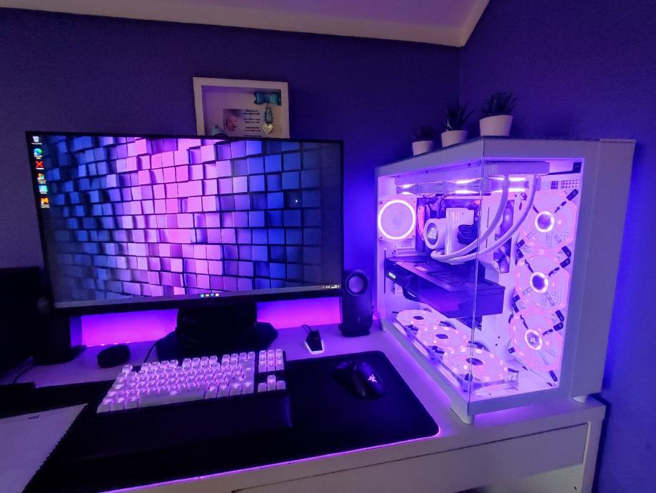 HIGH END 4K GAMING PC RYZEN 7 7800X3D/64GB/RTX4090/1TB+2TB/X670/3799€