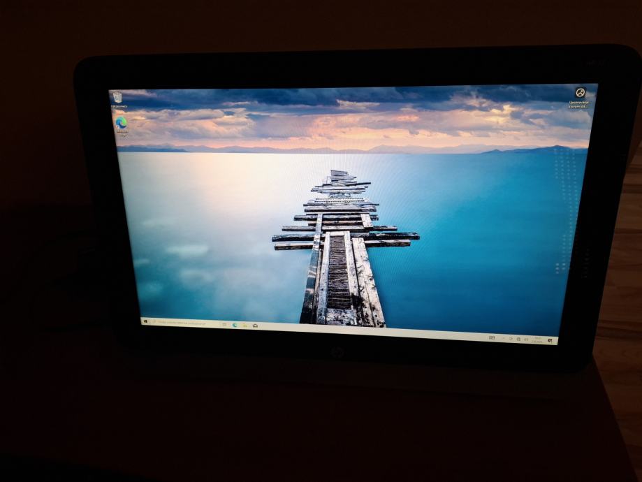 HP 22-2001a,Touchscreen, AMD A4 A4-6210,Radeon R3,8GB RAM,240GB SSD