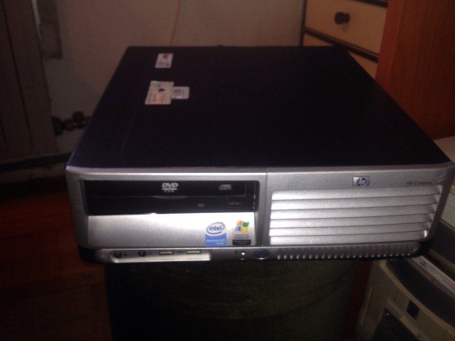 HP Compaq dc7600 Smal Form Factor sa Win XPSP3+Office