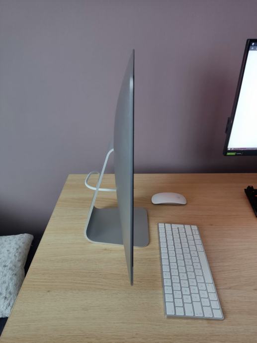 iMac 19,2 2019 21.5 + periferija