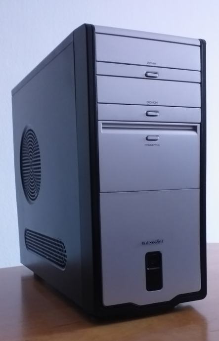 Intel Core2 Duo / SSD / RAM 4GB / ATI Radeon HD 5400 Series