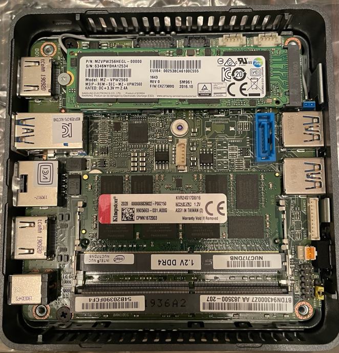 Intel NUC Kit NUC7i7DNK