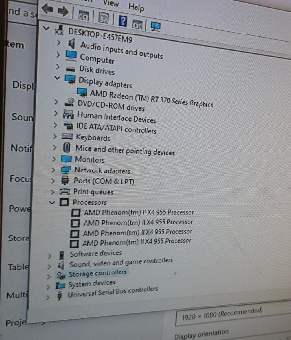 Racunalo PC + monitor + bezicna tipkovnica i mis