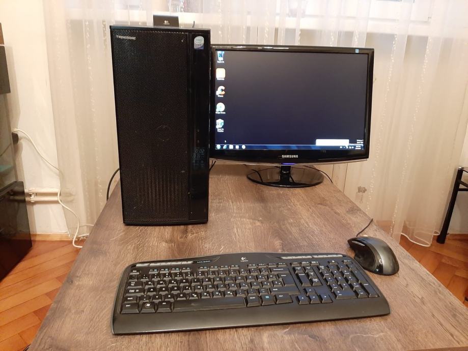 Komplet PC (monitor, računalo, miš, bežična tipkovnica)