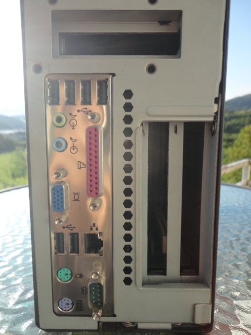 Lenovo ThinkCentre M52 Mini DOS Paradise