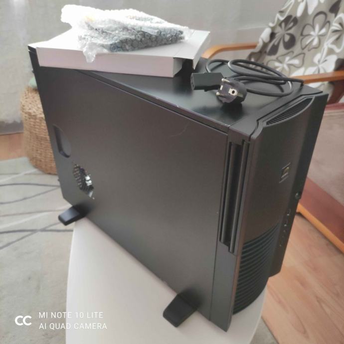 PC Antec Titan 650 - AMD Athlon/4 GB/Nvidia 9600GT