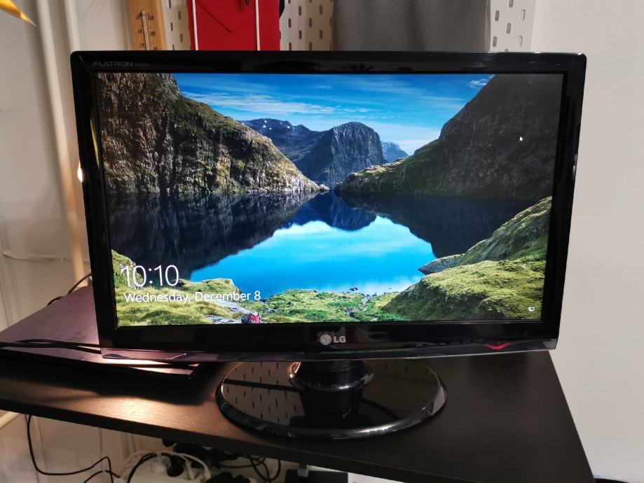 BUSINESS/GAMING PC KOMPLET WINDOWS 10 PRO *POVOLJNO*